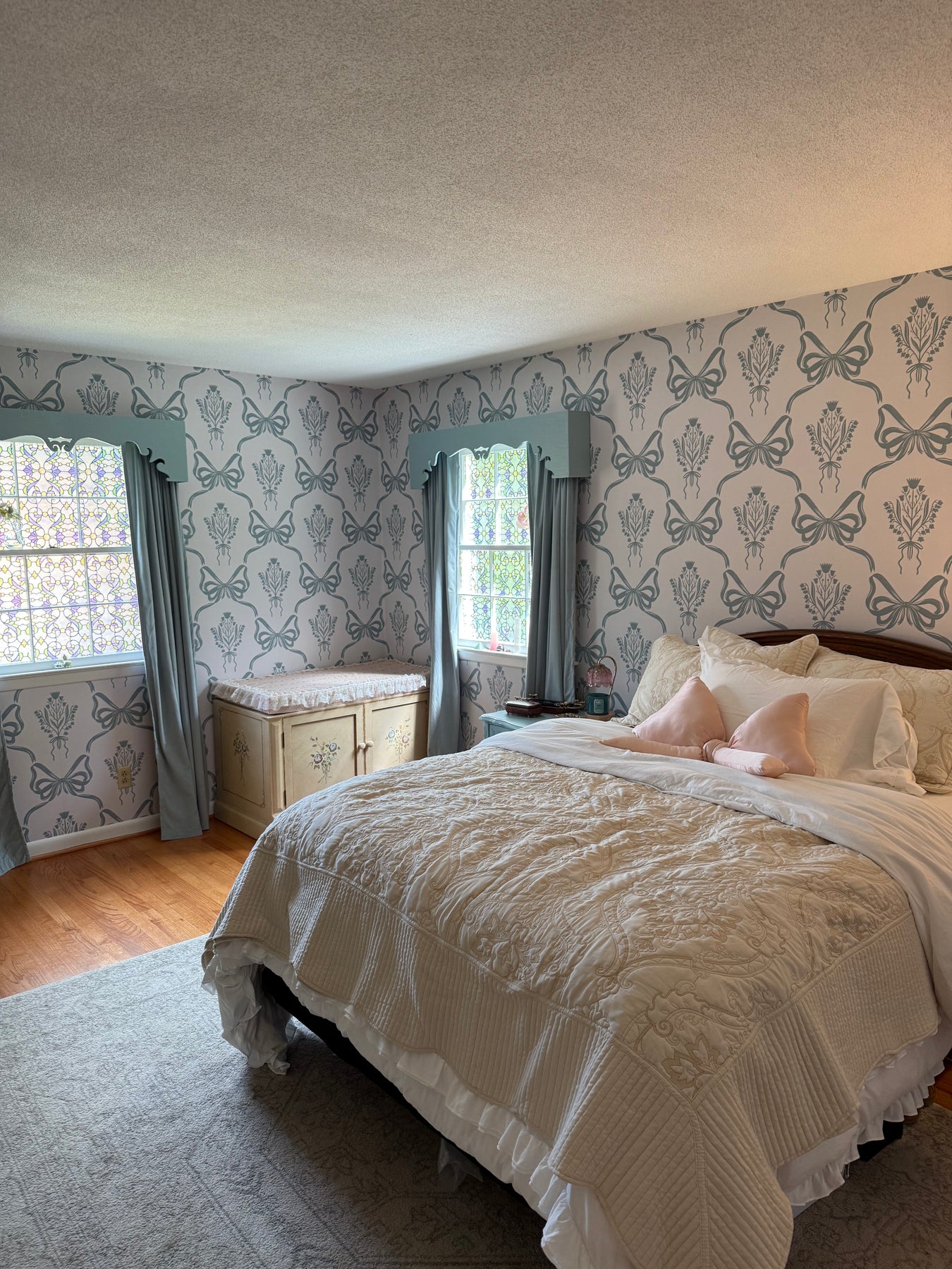Lacey Wallpaper by The Beau Studio – Loomwell Home Goods